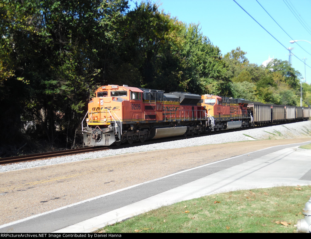 BNSF SD70ACe leads another trainload of coal thru Germantown